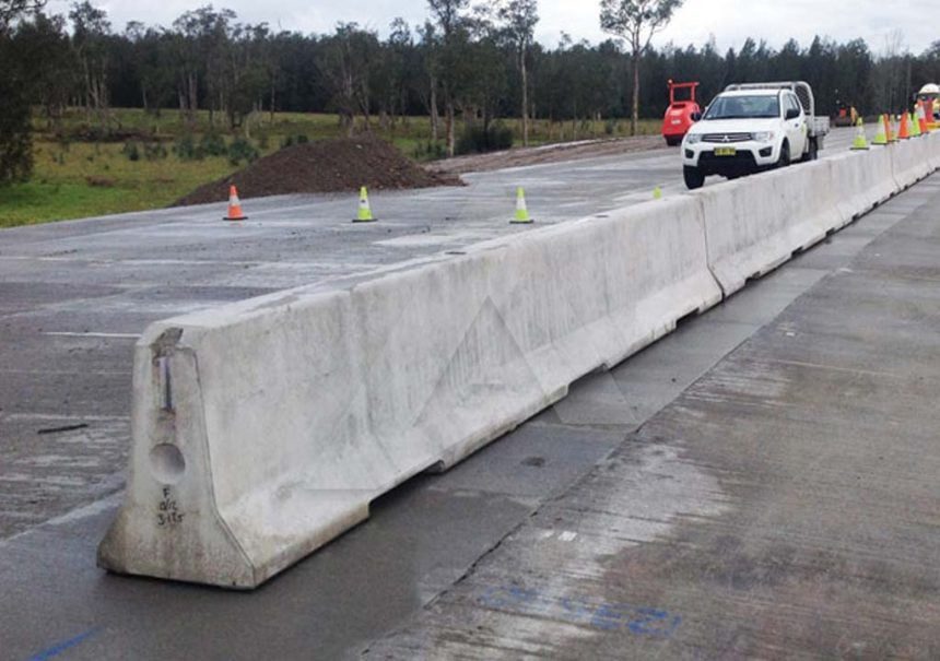 Pengertian, Jenis dan Cara Pemasangan Road Barrier